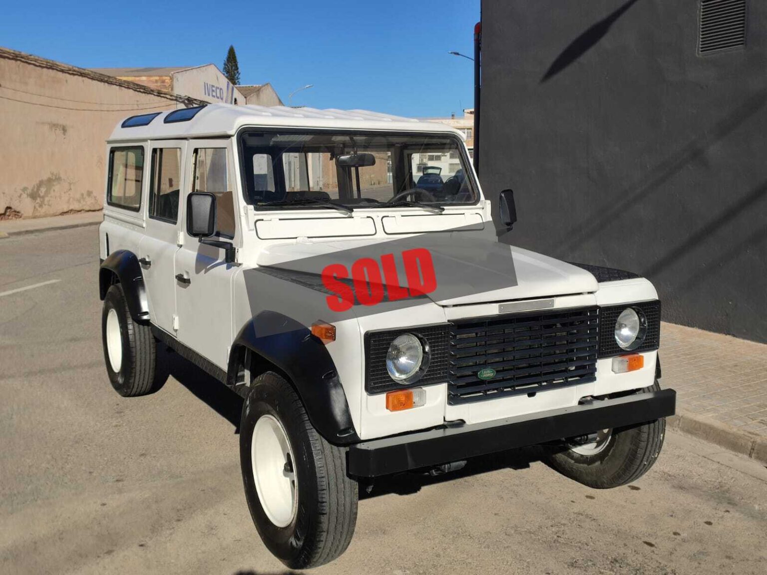 1991 LAND ROVER 2500 DL FOUR DOORS - European Cars Shop