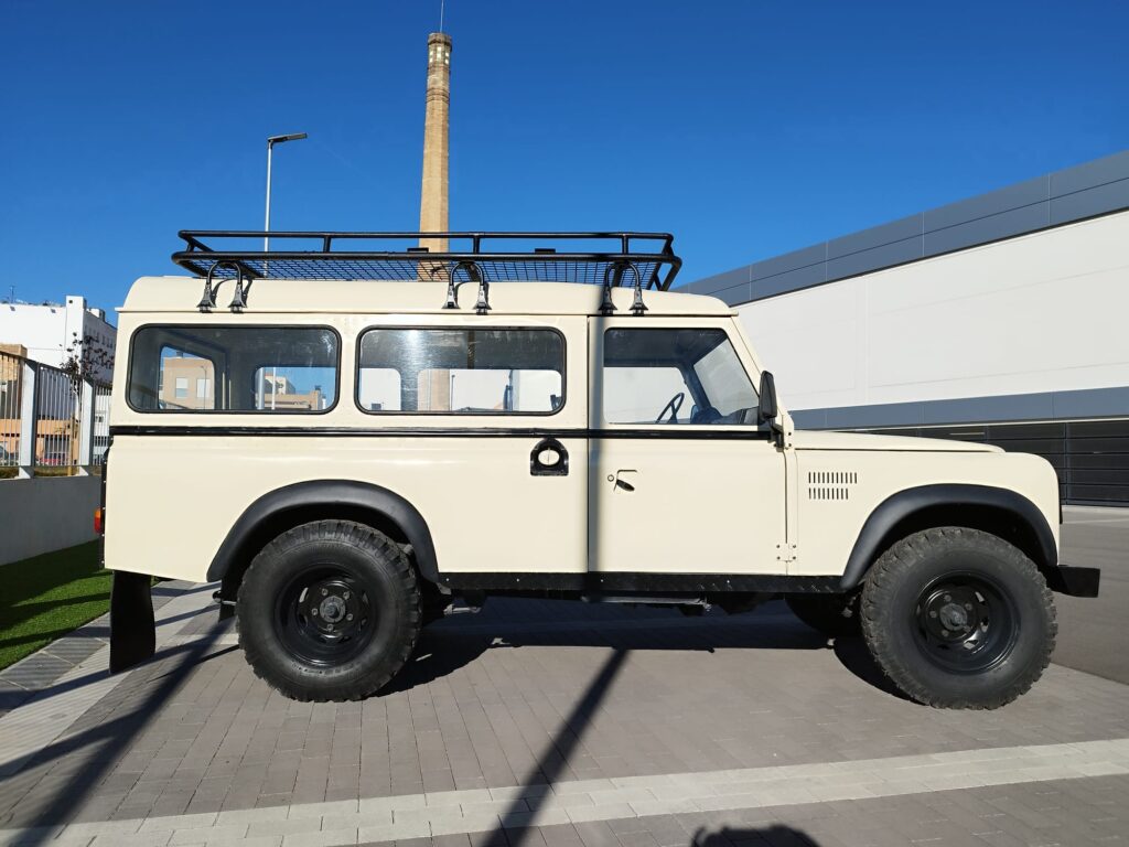 1988 LAND ROVER DL 2500 - European Cars Shop